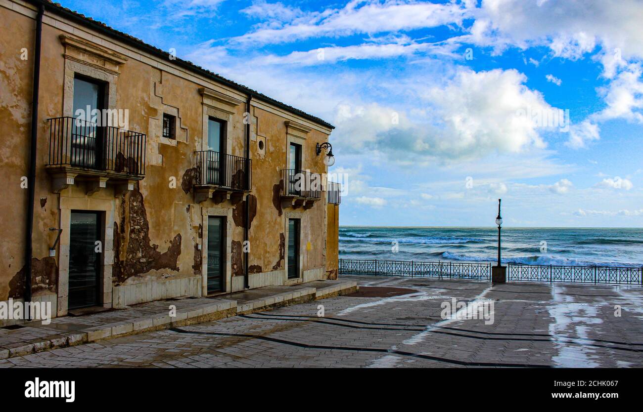 Rustic house by the sea Stock Photo - Alamy
