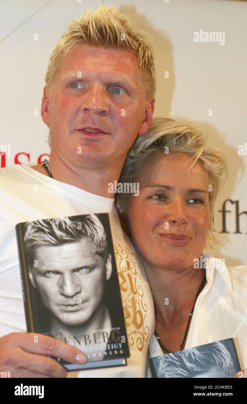 Strunz hi-res stock photography and images - Alamy