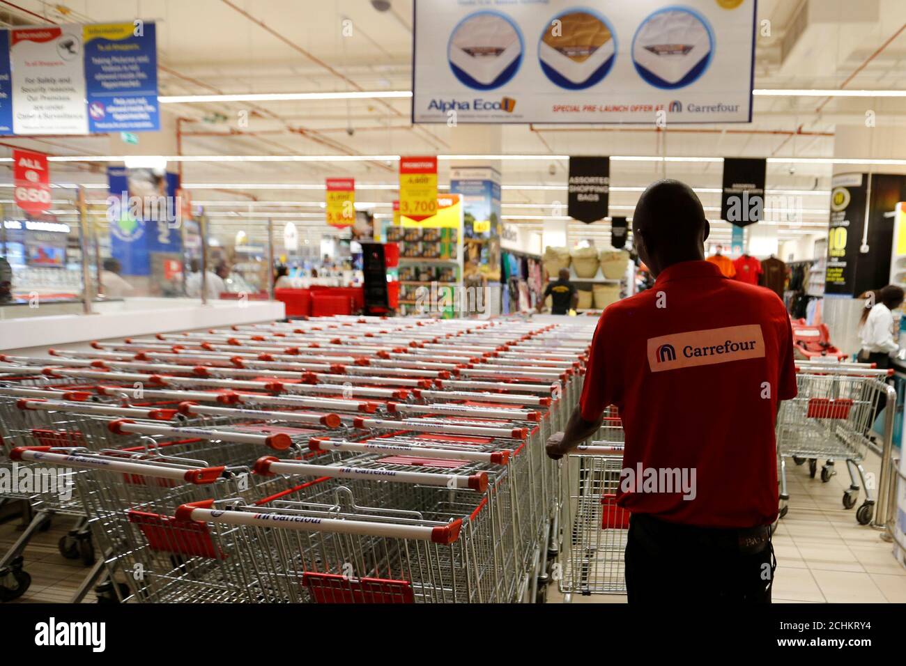 Two rivers shopping mall hi-res stock photography and images - Alamy