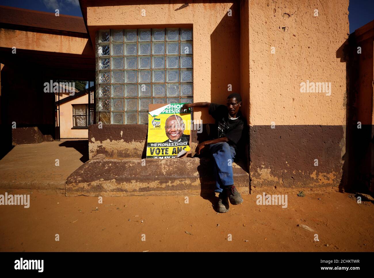 Election poster south africa 2019 hi-res stock photography and images ...