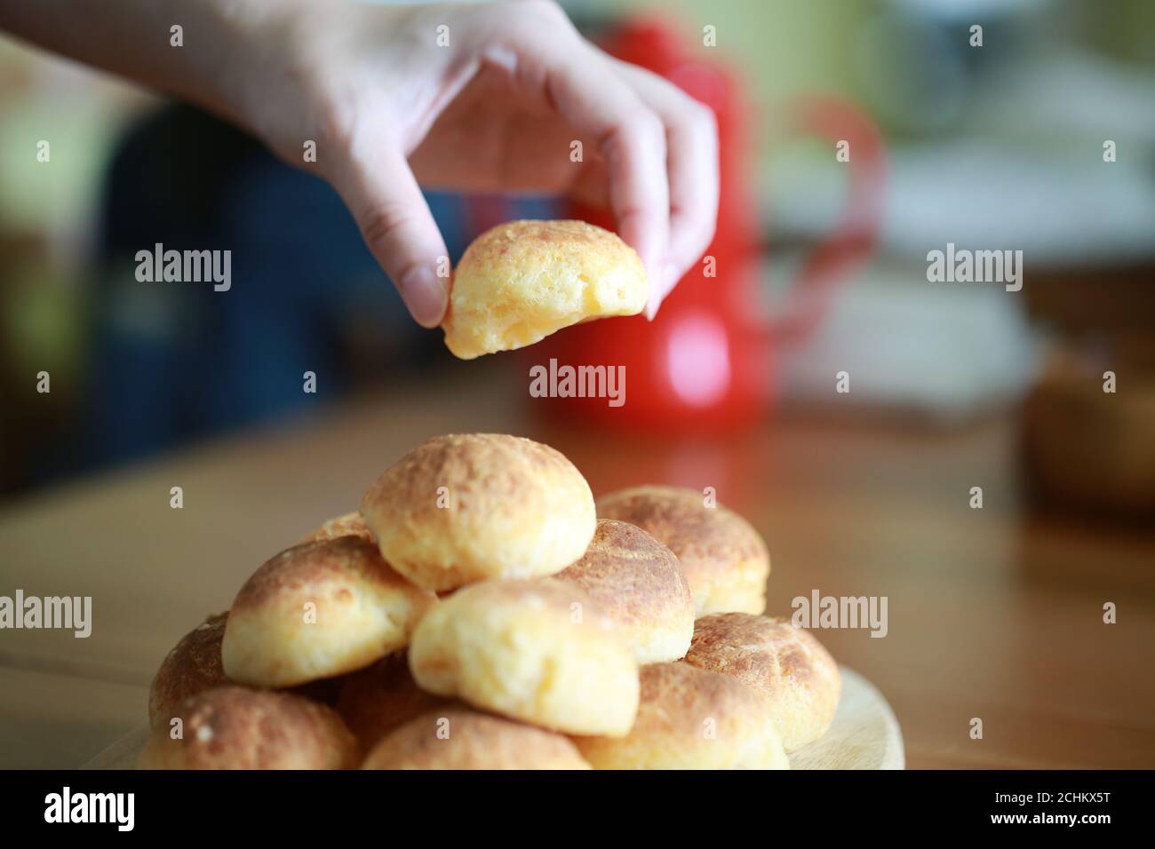 Small bread hi-res stock photography and images - Alamy