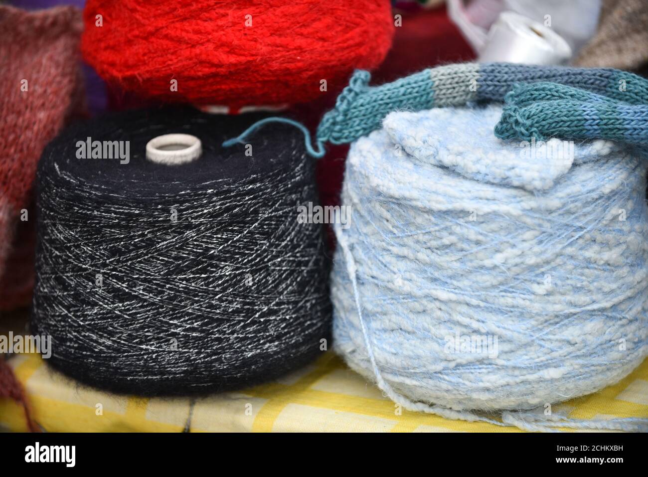Roll thread Using natural fiber thread Multi color Stock Photo - Alamy