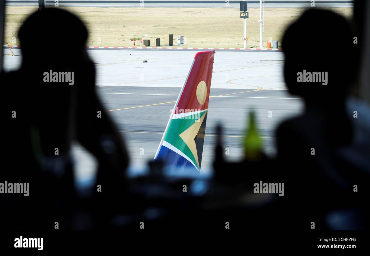 South african airways logo hi-res stock photography and images - Alamy