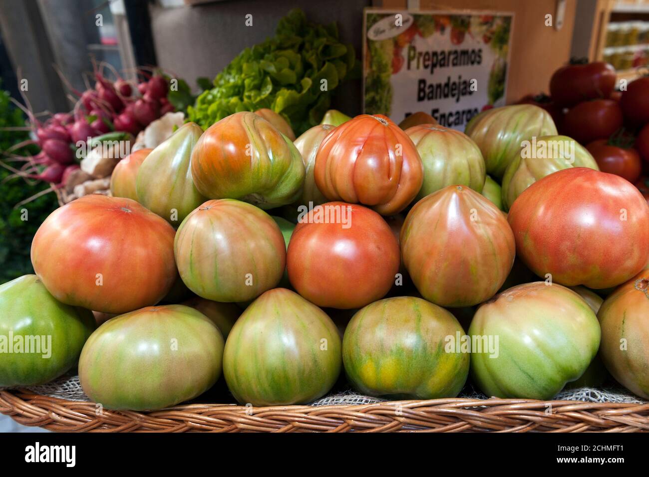 Planta tomates hi-res stock photography and images - Alamy