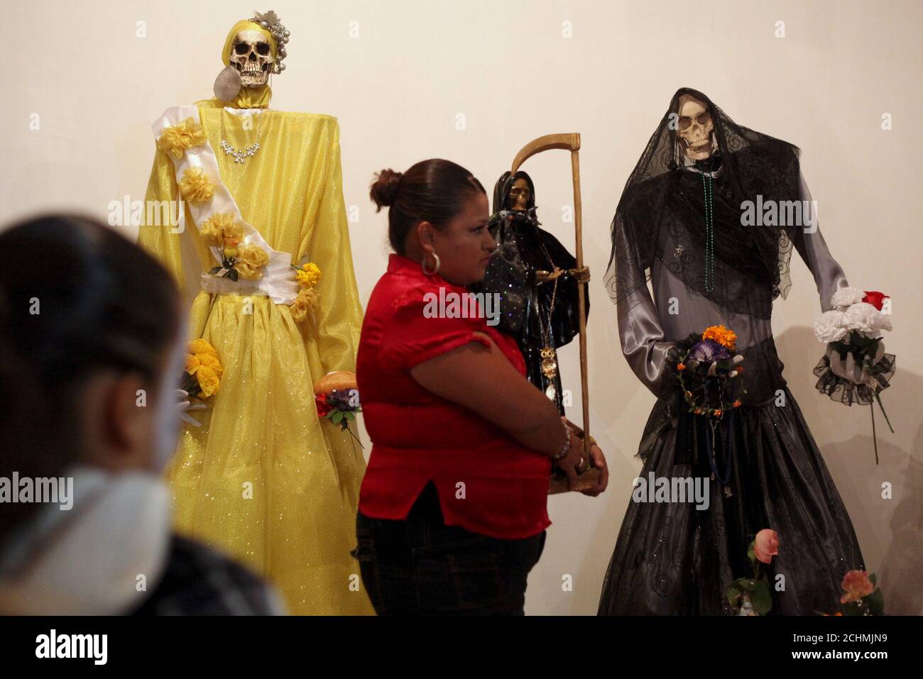 Death depicted as the grim reaper hi-res stock photography and images ...