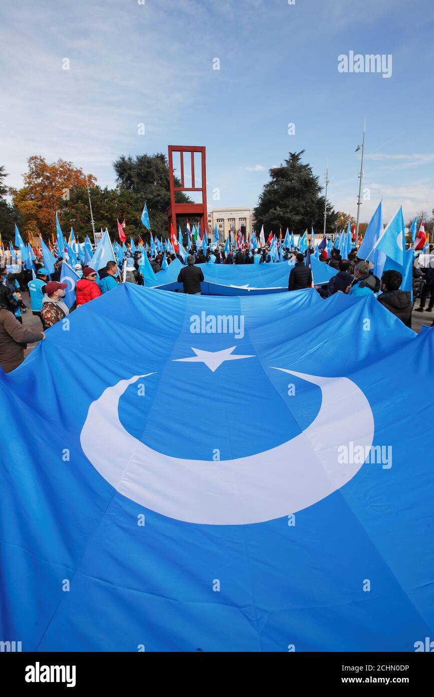 United nations human rights flag hi-res stock photography and images ...