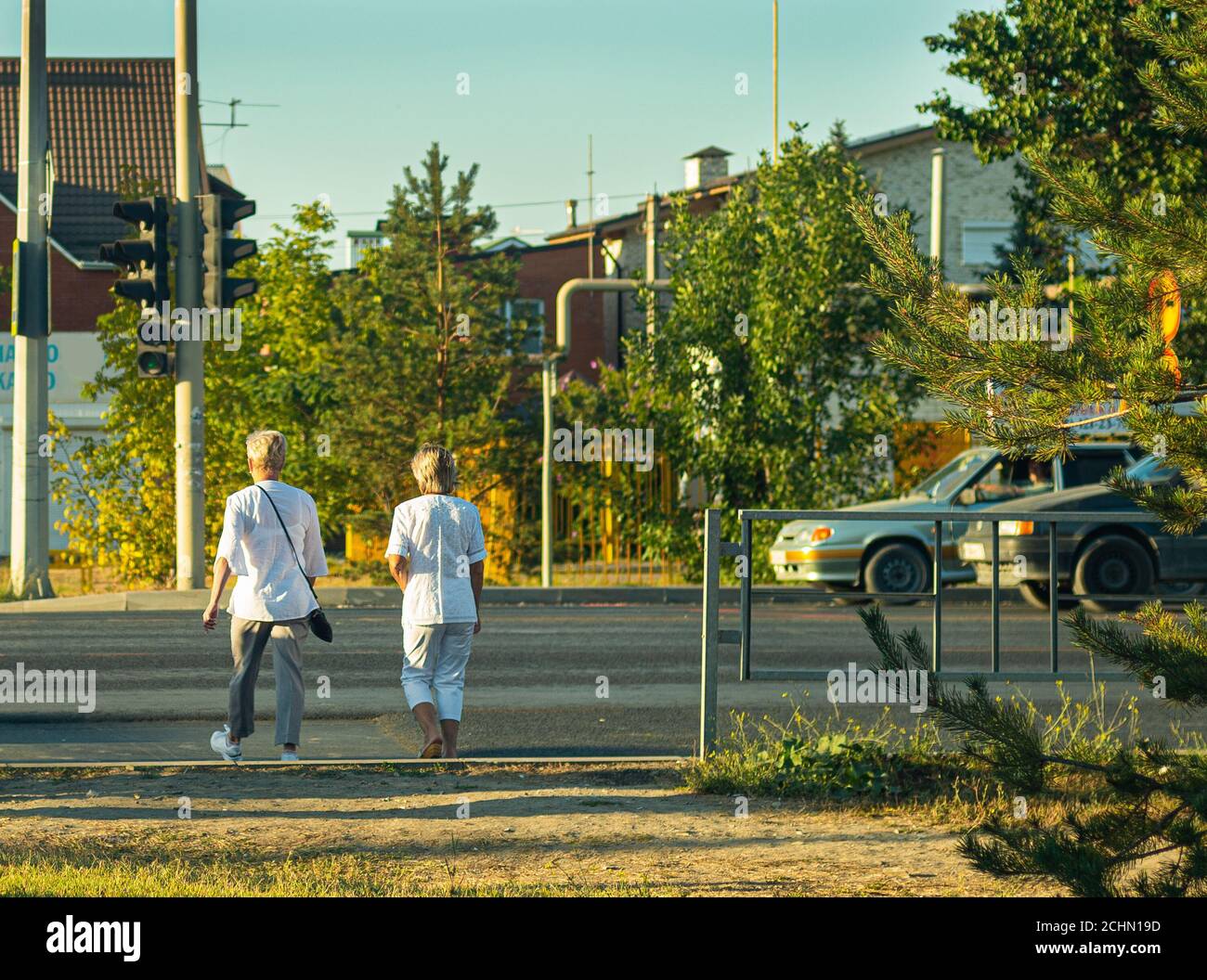 Grandma crossing street hi-res stock photography and images - Alamy