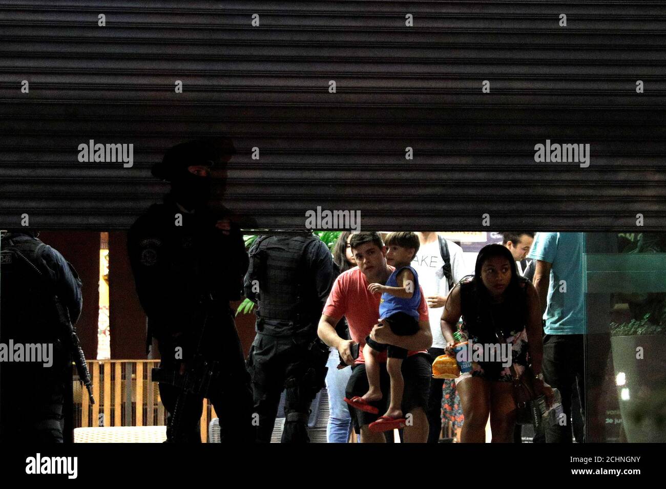 Botafogo praia shopping mall in rio de janeiro hi-res stock photography ...