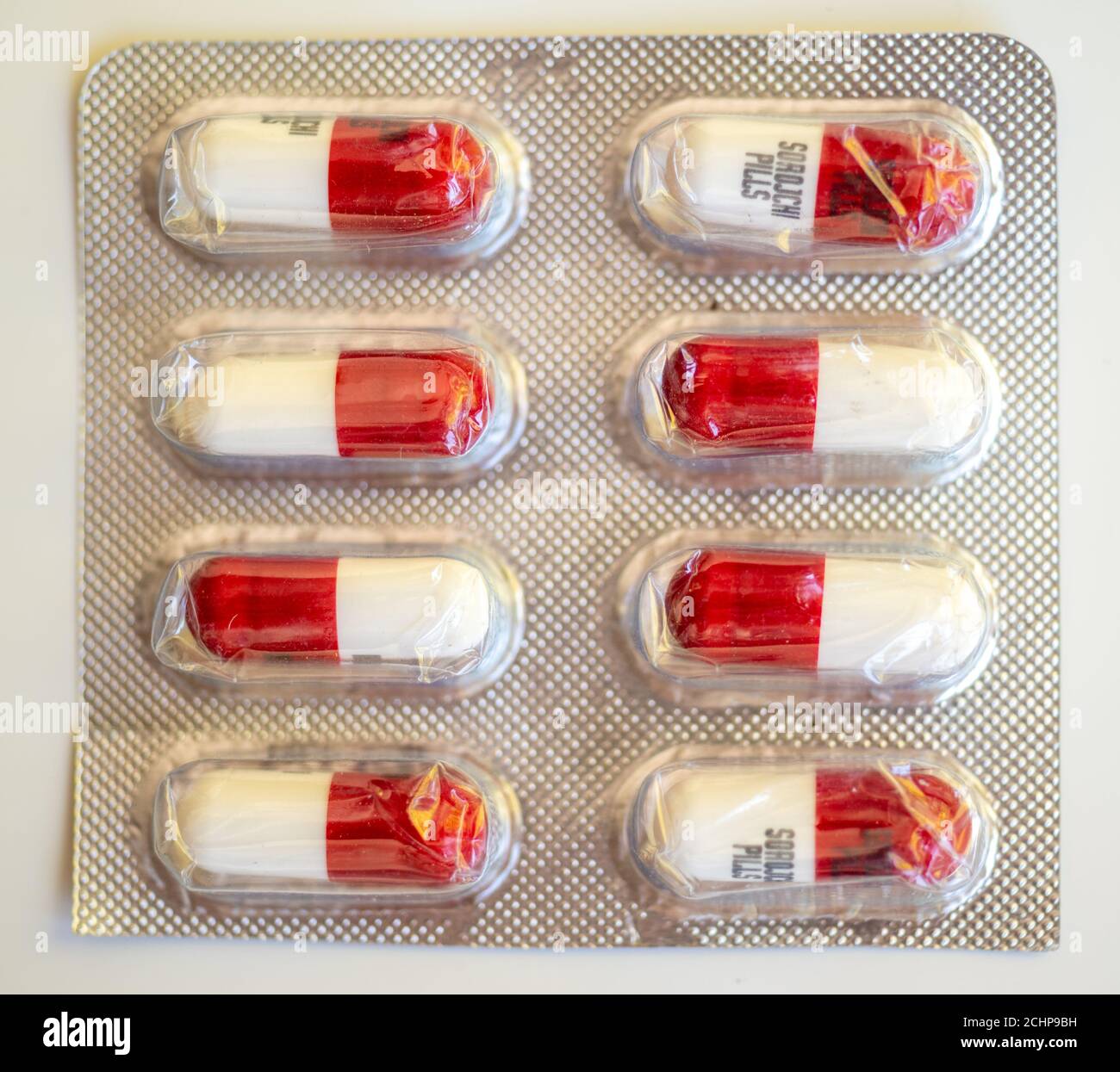 Closeup of a single blister pack with medicine tablets Stock Photo - Alamy