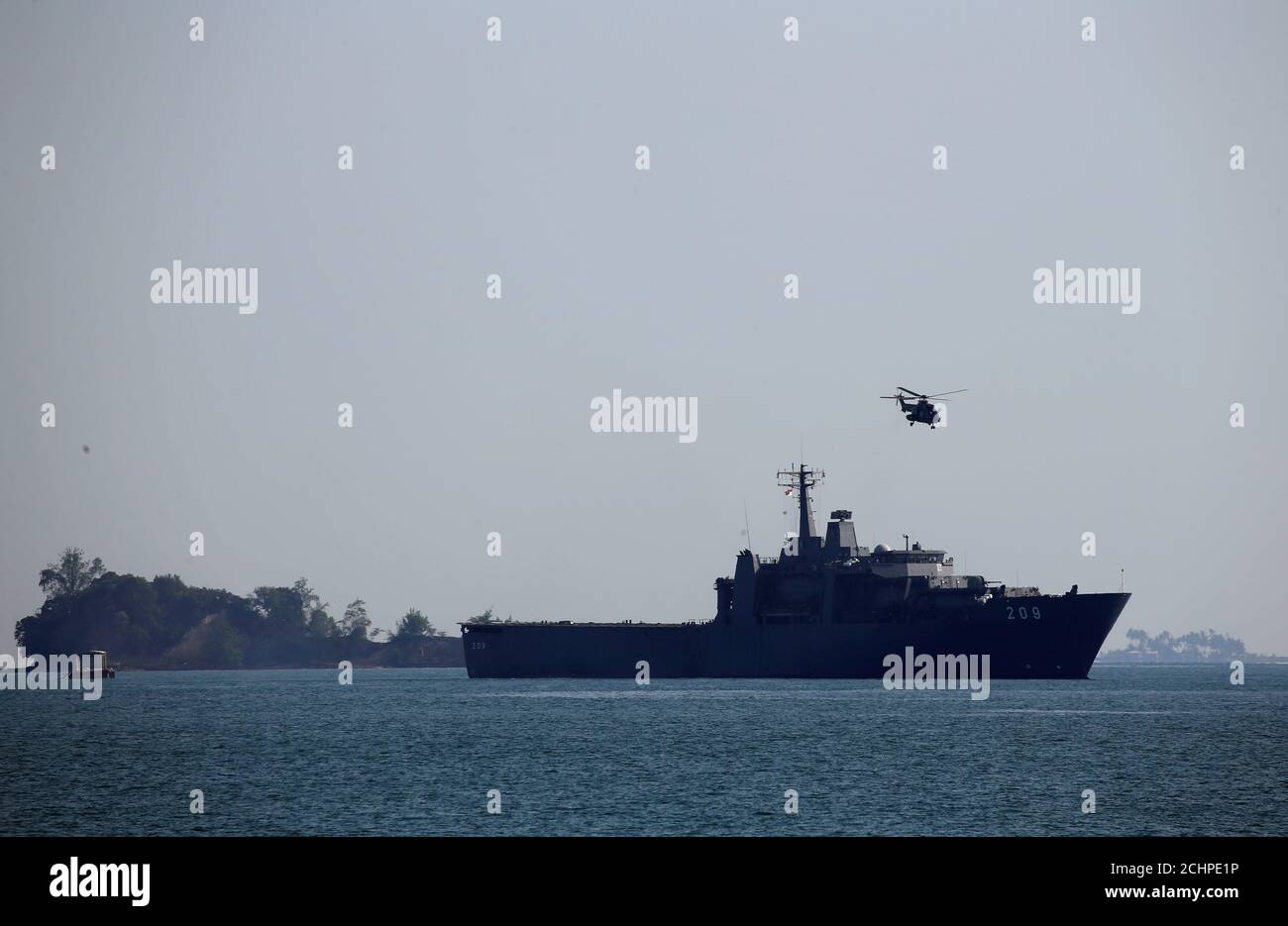 From singapore hi-res stock photography and images - Alamy