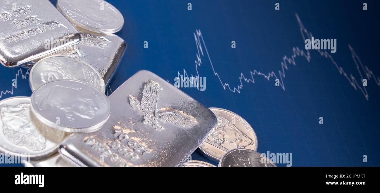 Chart table hi-res stock photography and images - Alamy