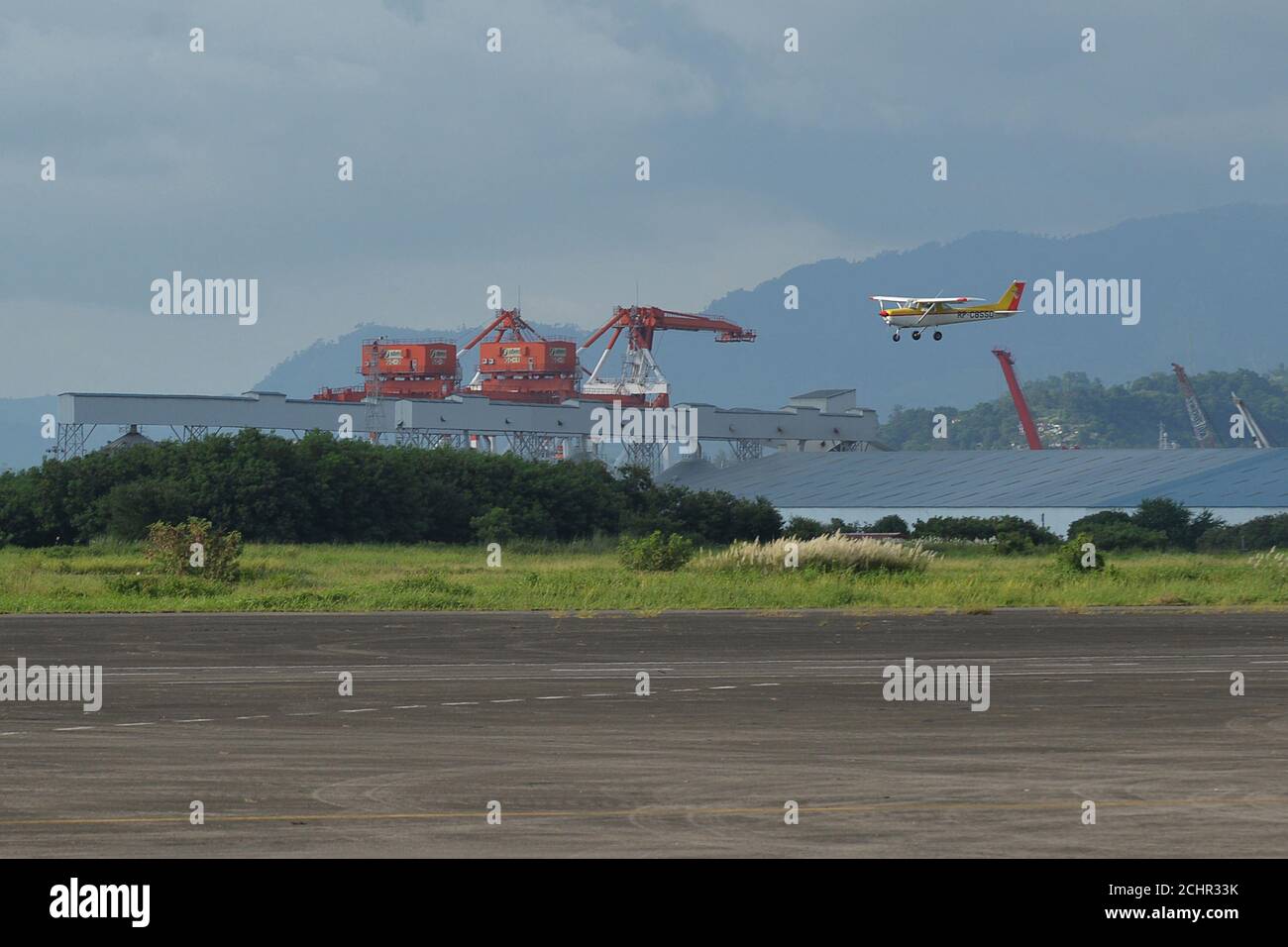 Subic bay naval base hi-res stock photography and images - Alamy