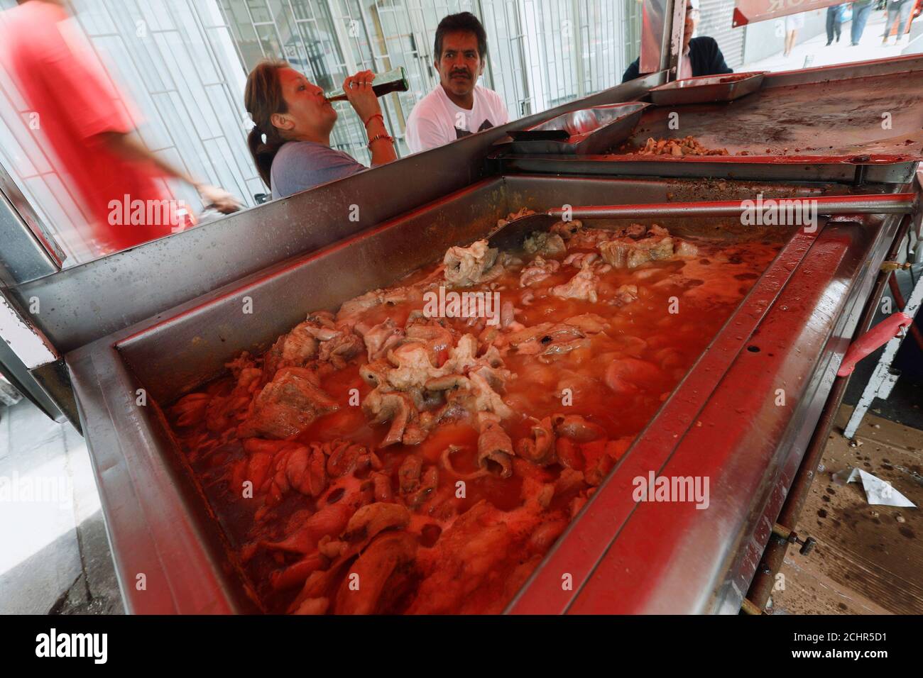Cow guts hi-res stock photography and images - Alamy