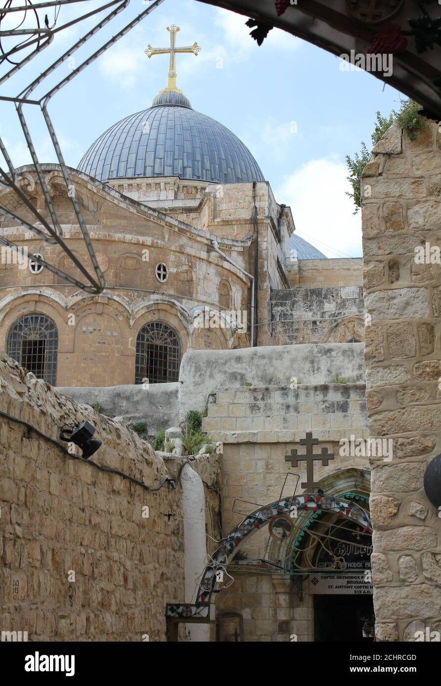 Tomb of Jesus Christ in the Church of the Holy Sepulchre Jerusalem ...