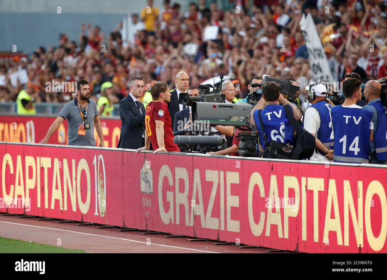 Genoa v roma hi-res stock photography and images - Alamy