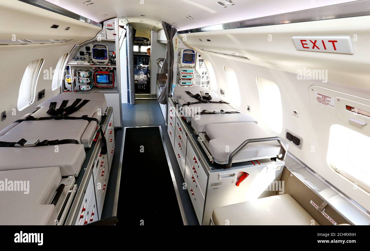 Bombardier Challenger 650 High Resolution Stock Photography and Images ...