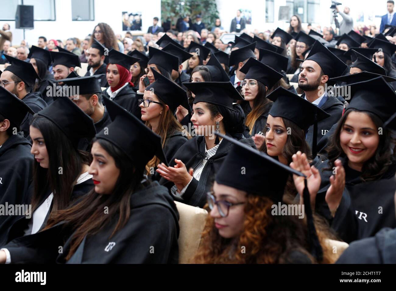Mortar board hats hi-res stock photography and images - Alamy