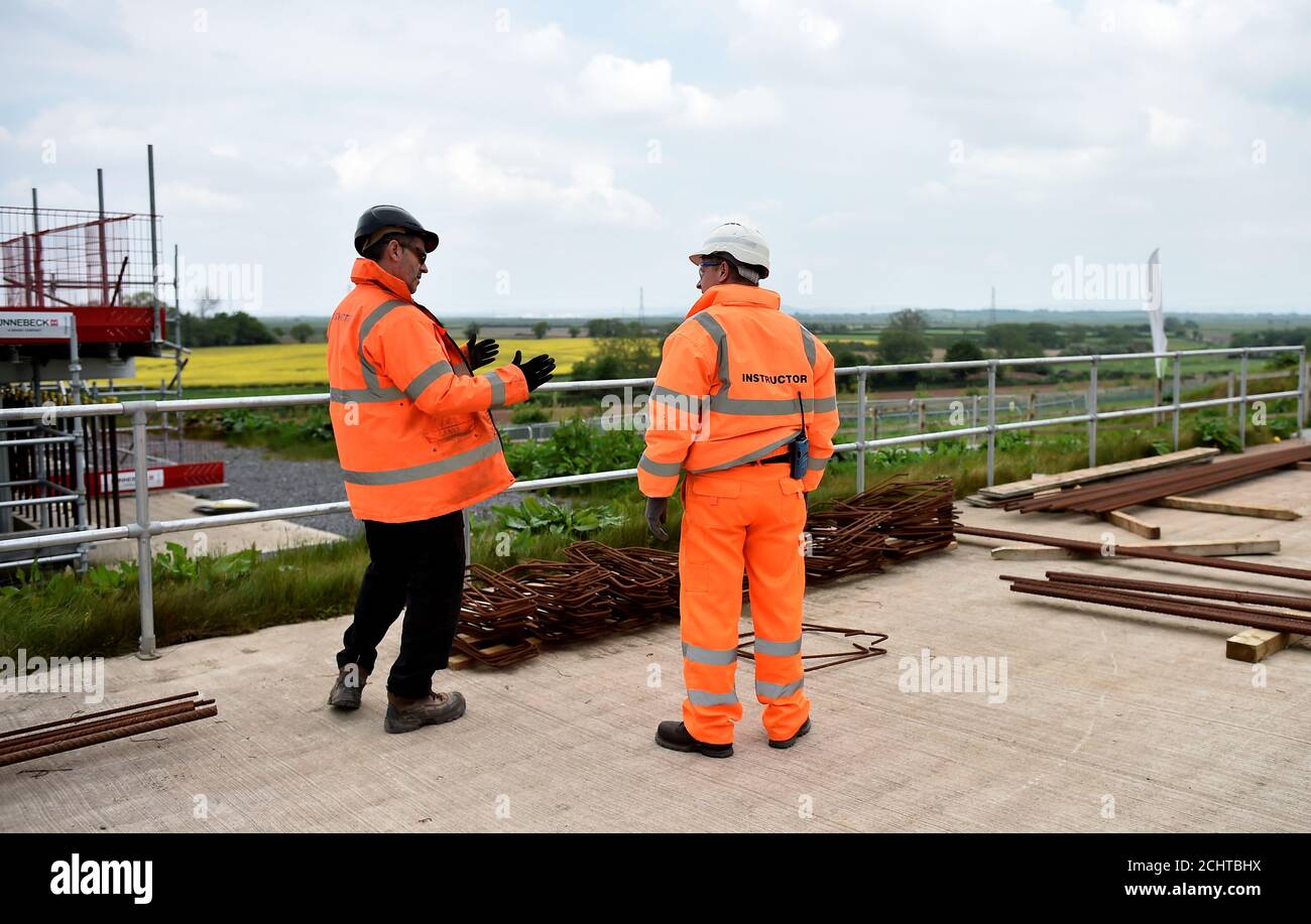 Steel fixers hi-res stock photography and images - Alamy