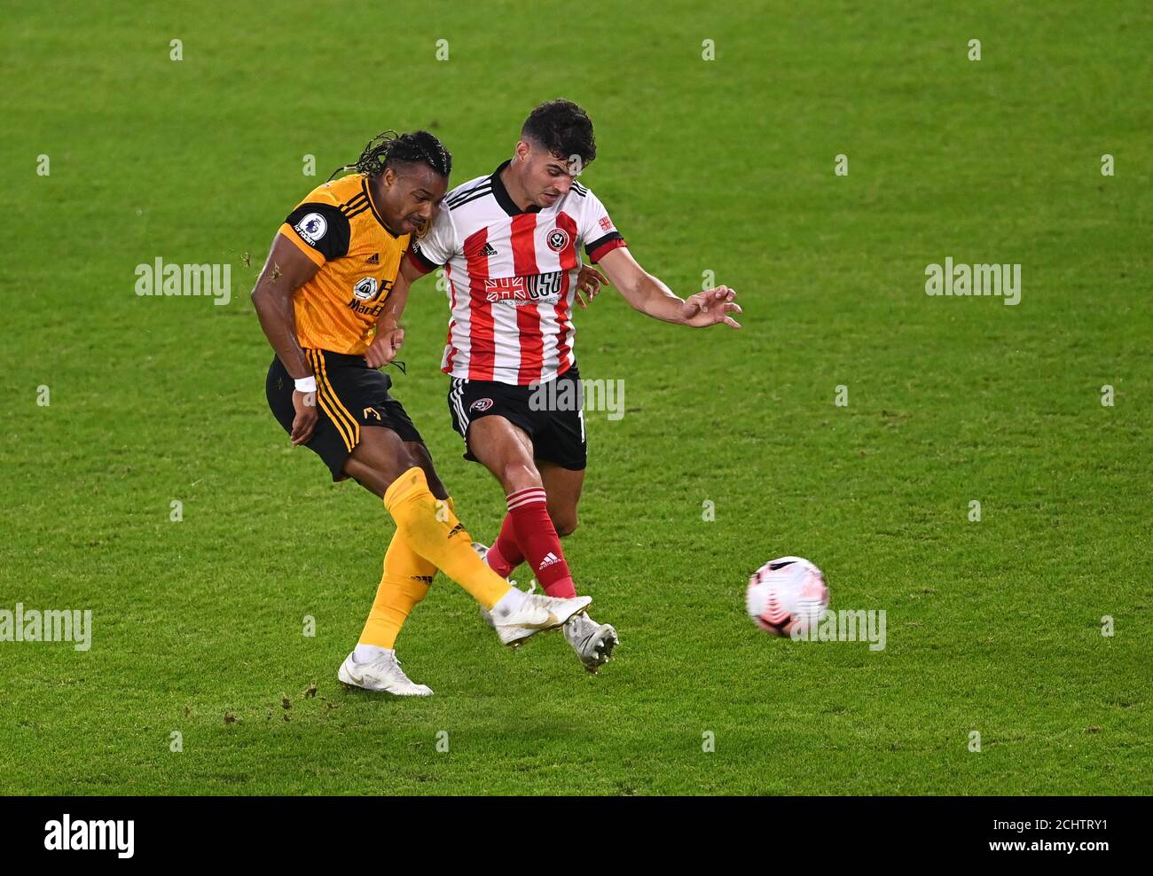 Wolverhampton wanderers adama traore attempts hi-res stock photography ...