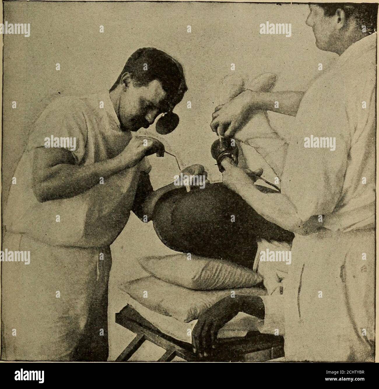 Pinhead size hi-res stock photography and images - Alamy