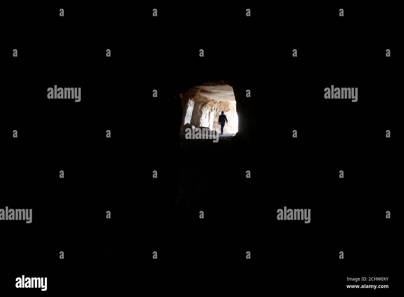 Nabi yunus mosque hi-res stock photography and images - Alamy