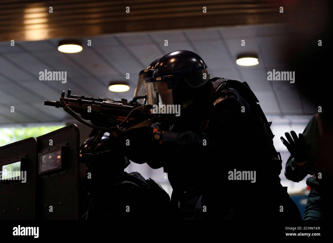 Tokyo metropolitan police department hi-res stock photography and ...