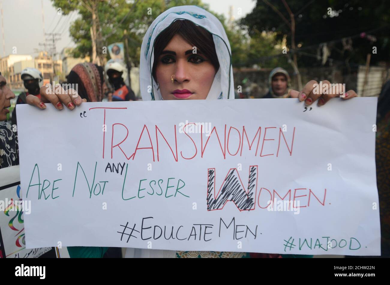 Transgender woman pakistan hi-res stock photography and images - Alamy