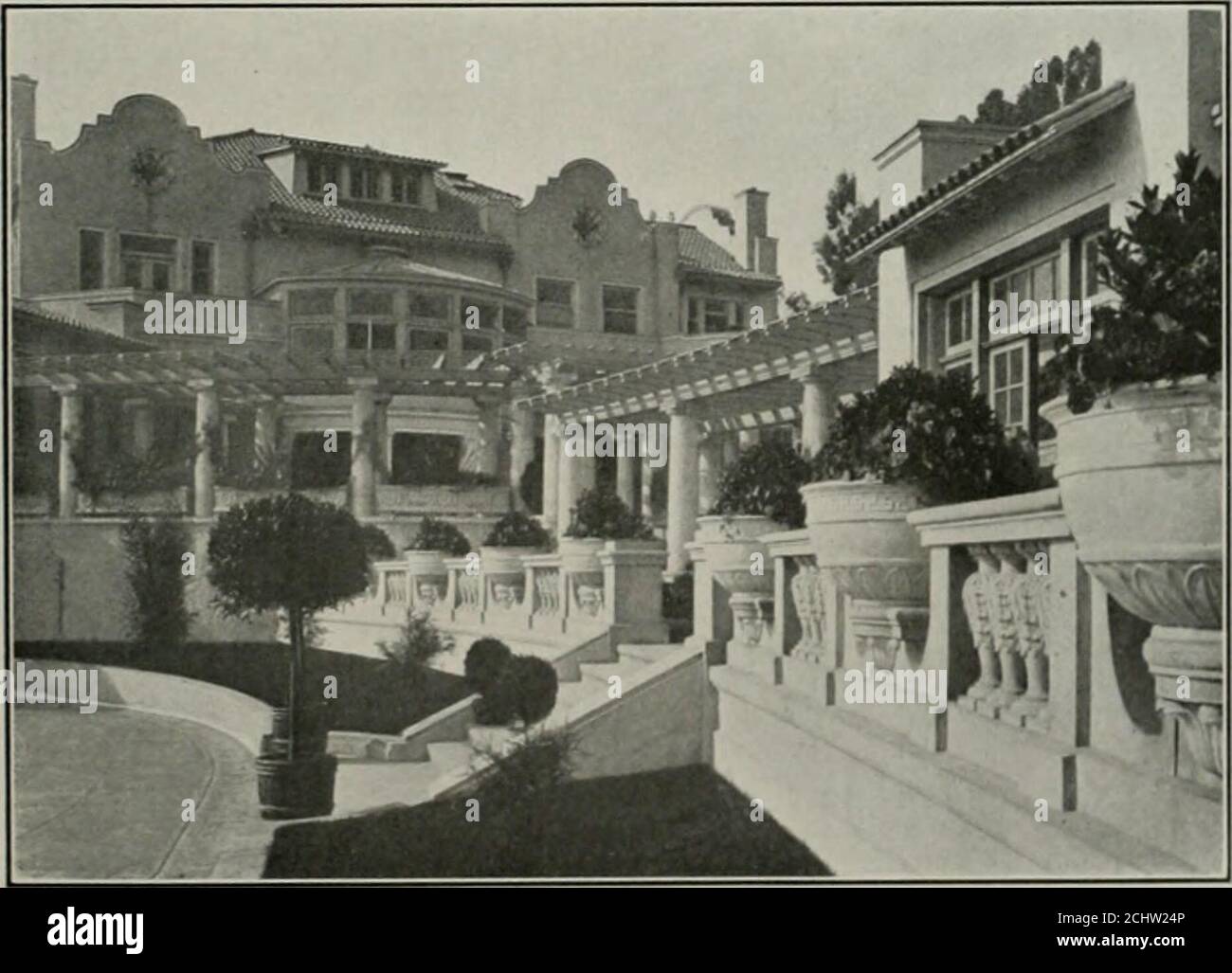 Pergola supported hi-res stock photography and images - Alamy