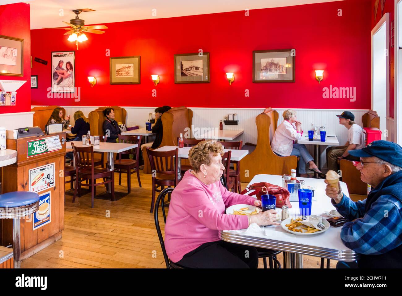 Berlin diner hi-res stock photography and images - Alamy