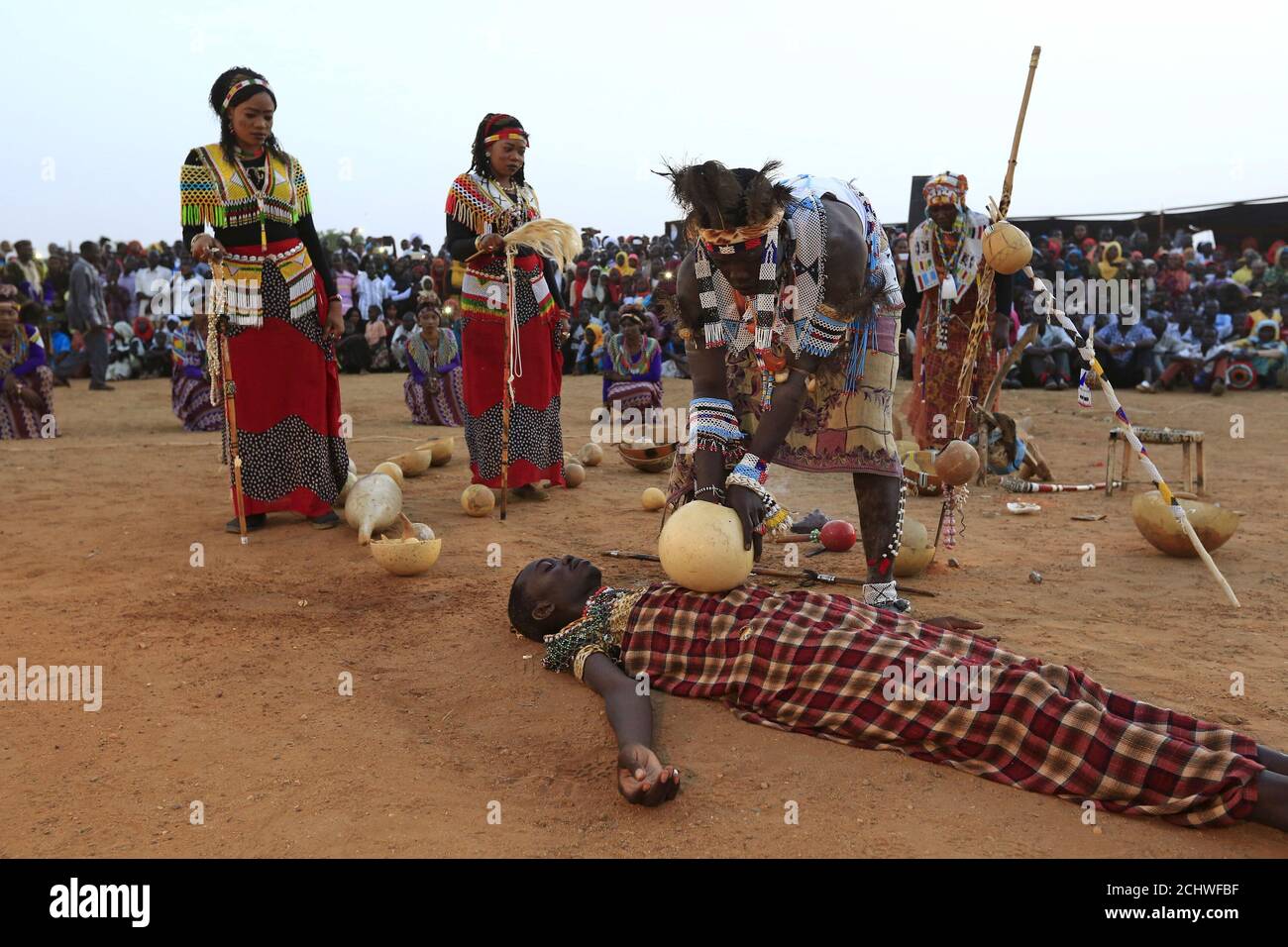 Nuba tribe hi-res stock photography and images - Alamy