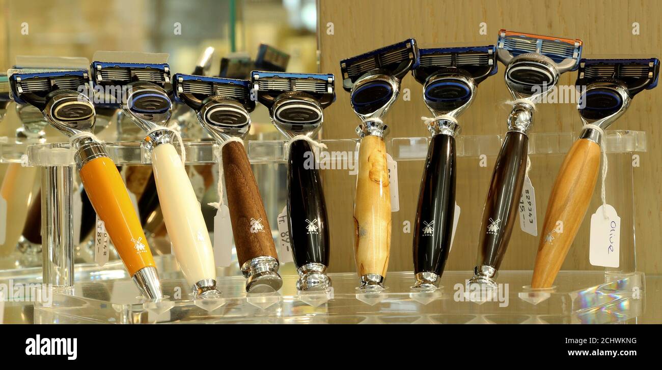 Safety Razors High Resolution Stock Photography and Images - Alamy