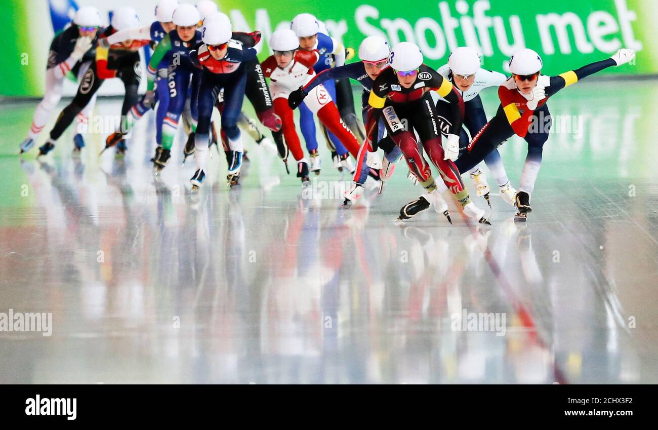 Isu world cup speed skating final hi-res stock photography and images ...