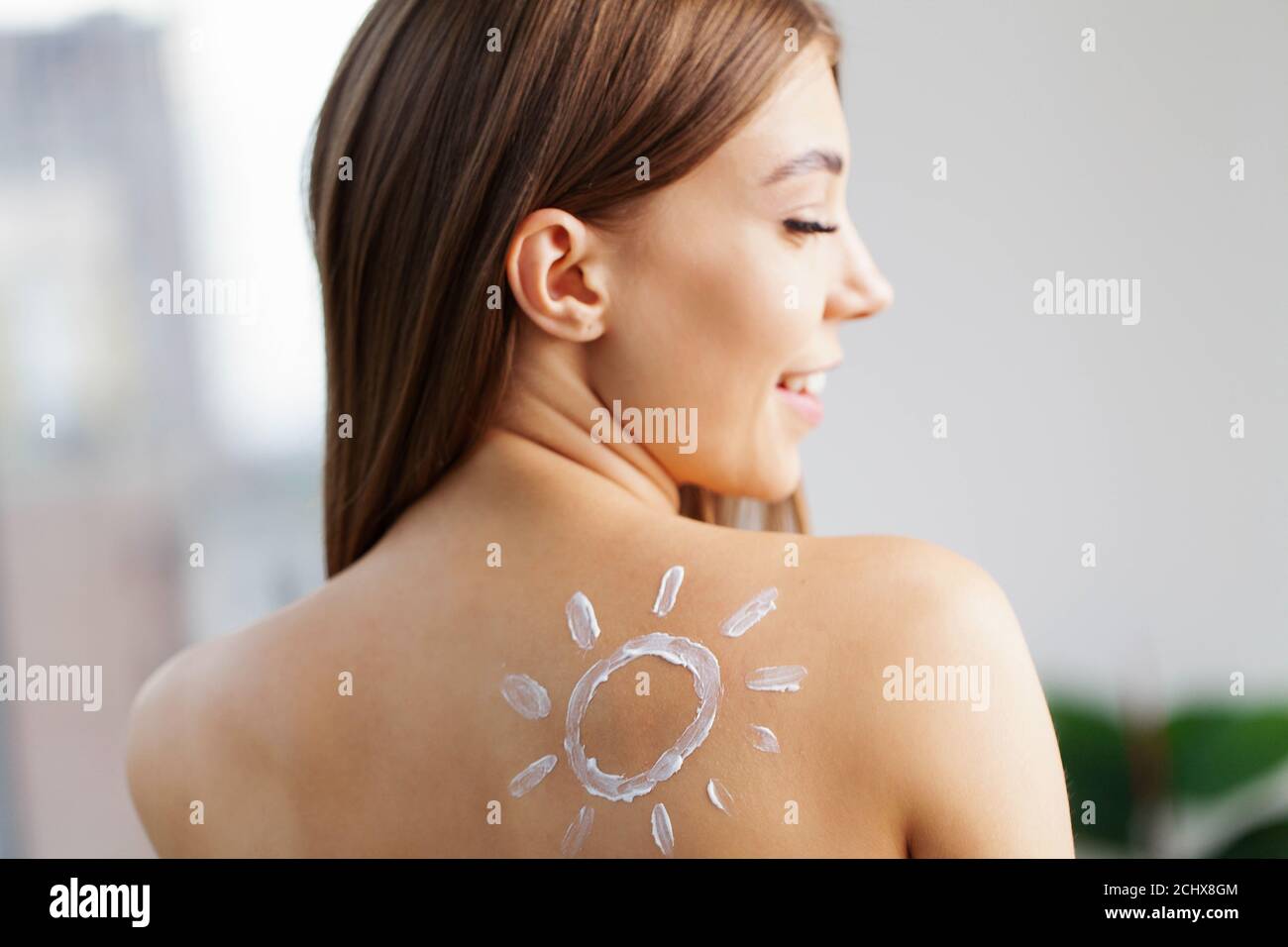 Body shape suntan female beautiful young hi-res stock photography and ...