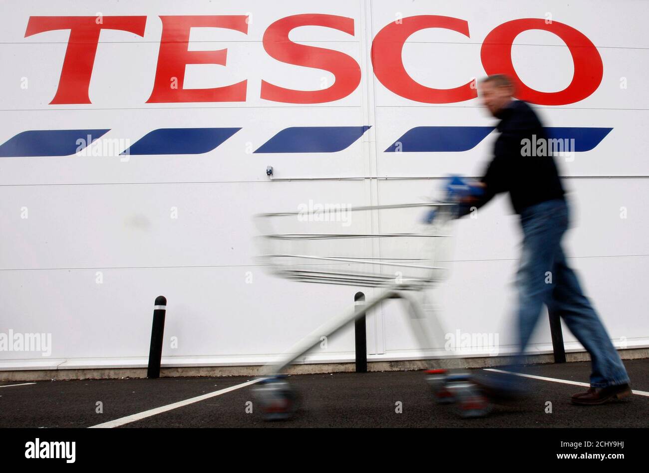 Tesco profit record hi-res stock photography and images - Alamy