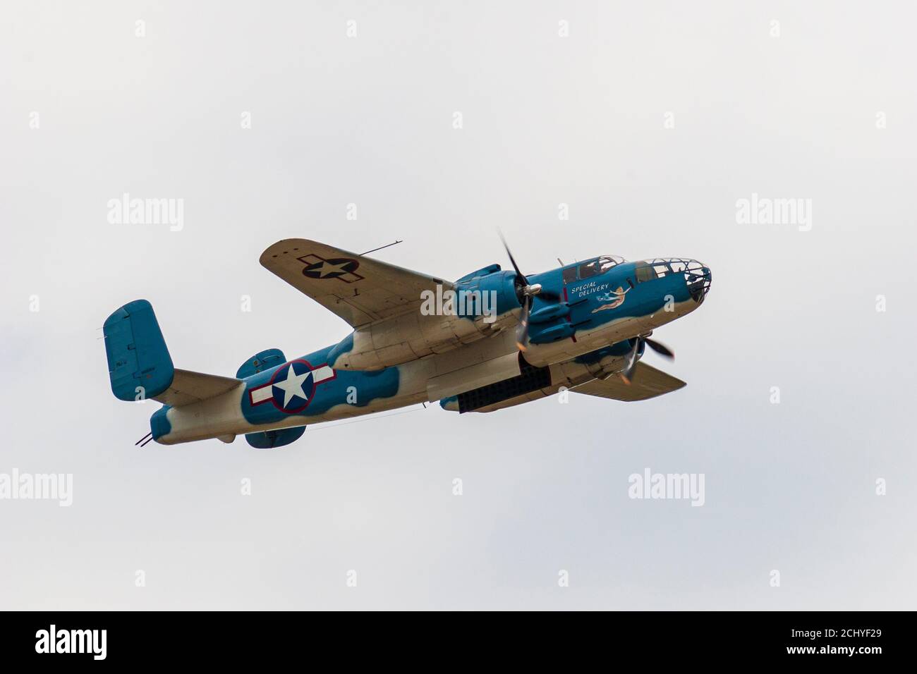 North american b 25 mitchell wings hi-res stock photography and images ...