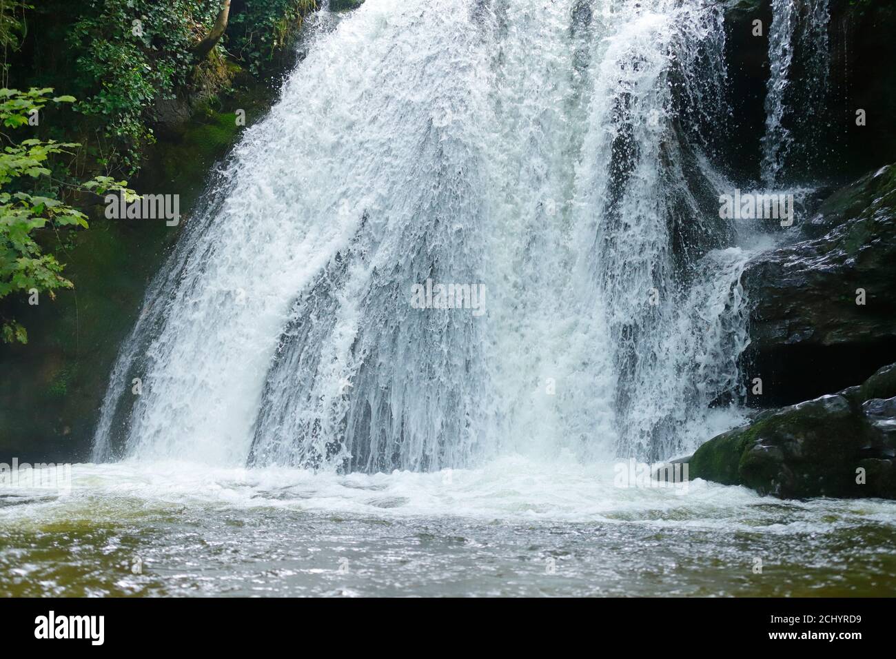 Janet's Foss waterfall nearl Malham in the Yorkshire Dales National ...