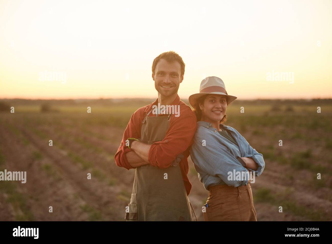 Farmer posing family hi-res stock photography and images - Alamy
