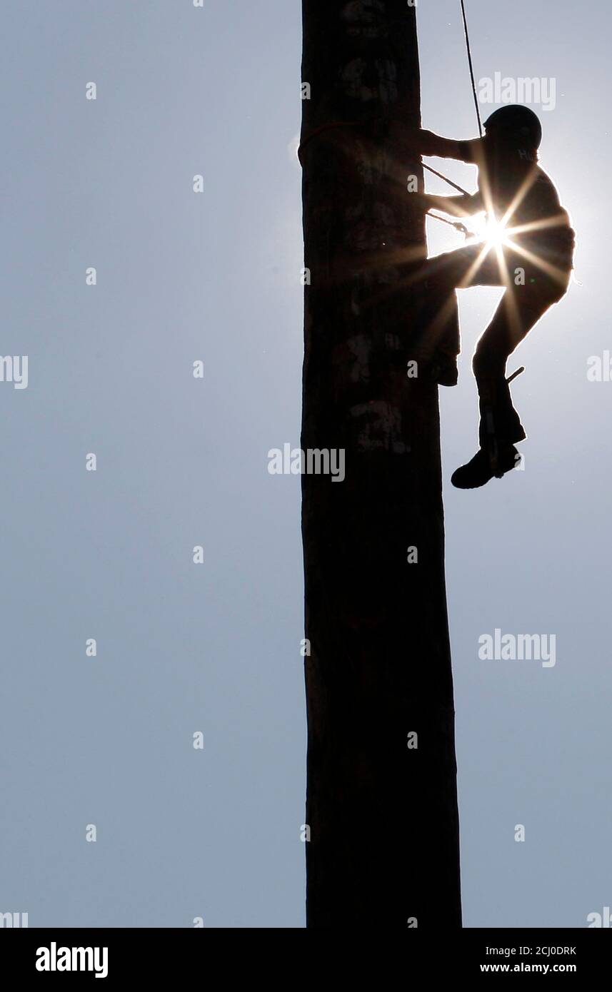 Pole climbing competition europe hi-res stock photography and images ...