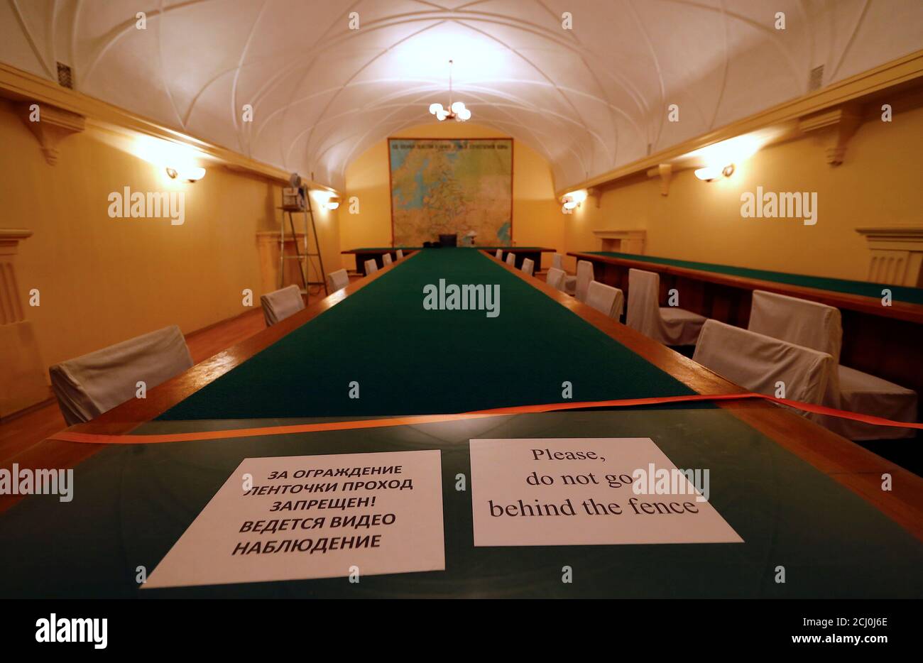 Soviet picture hanging hi-res stock photography and images - Alamy