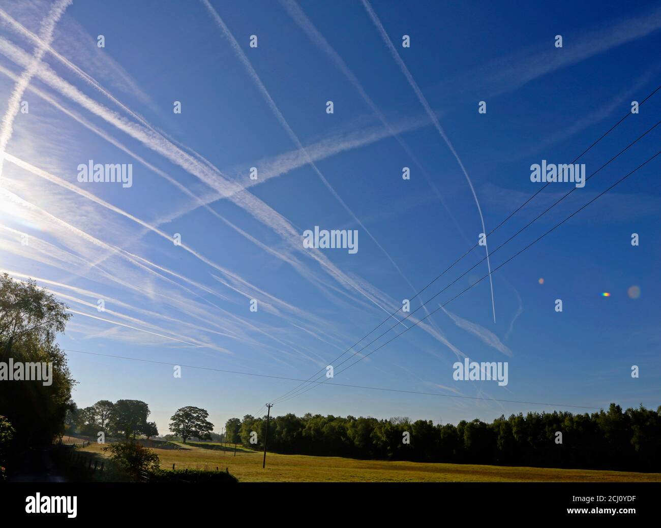 Flight path hi-res stock photography and images - Alamy