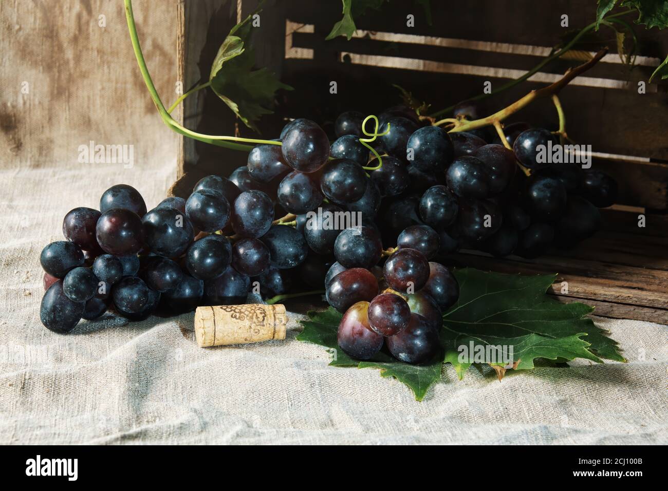 Wine cork broken hi-res stock photography and images - Alamy