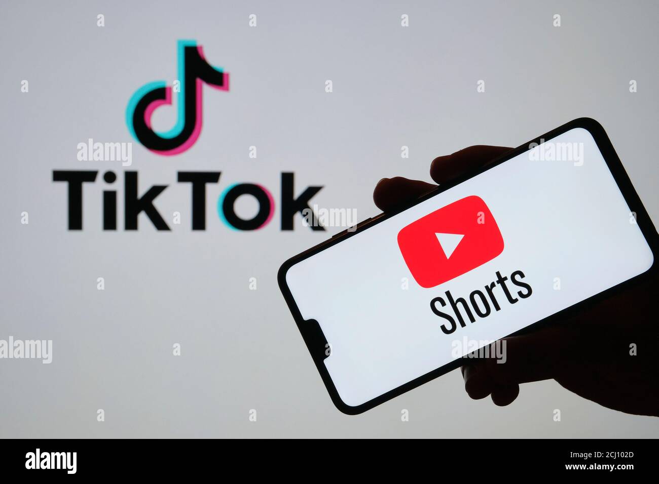 Tik tok youtube instagram hi-res stock photography and images - Alamy