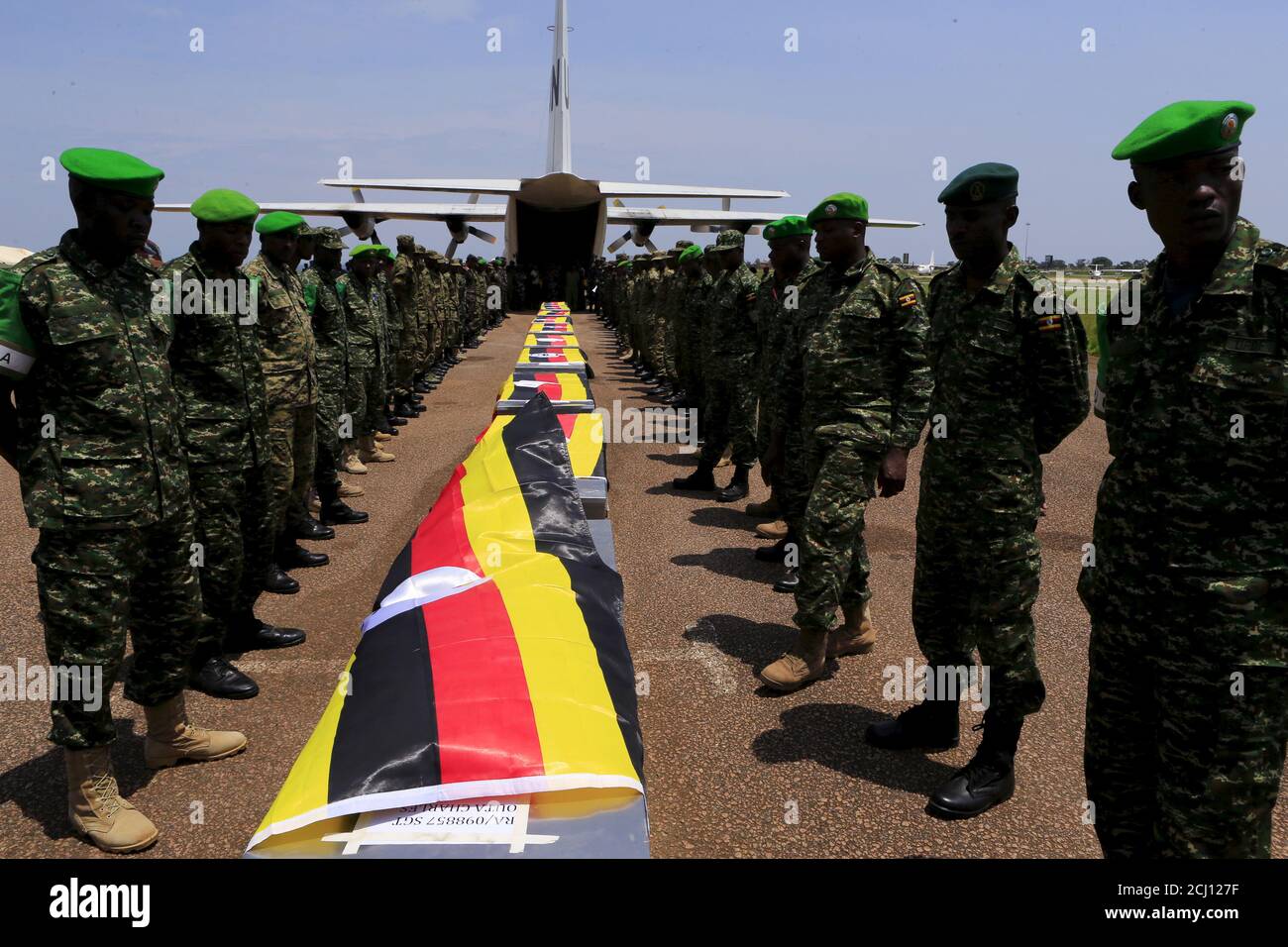Uganda army soldiers hi-res stock photography and images - Alamy
