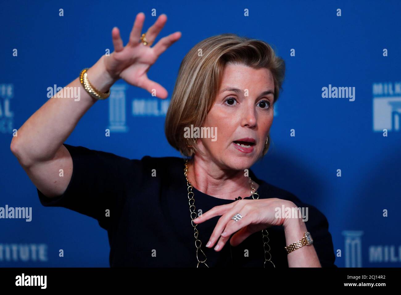 Ellevest hi-res stock photography and images - Alamy