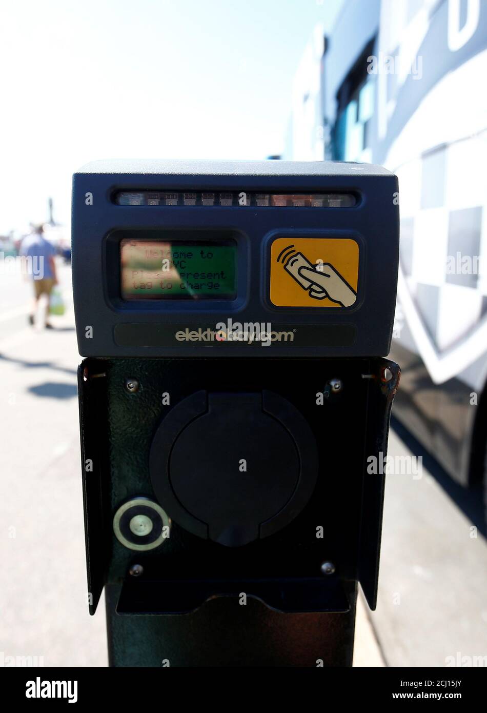 Bp chargemaster electric vehicle hi-res stock photography and images ...