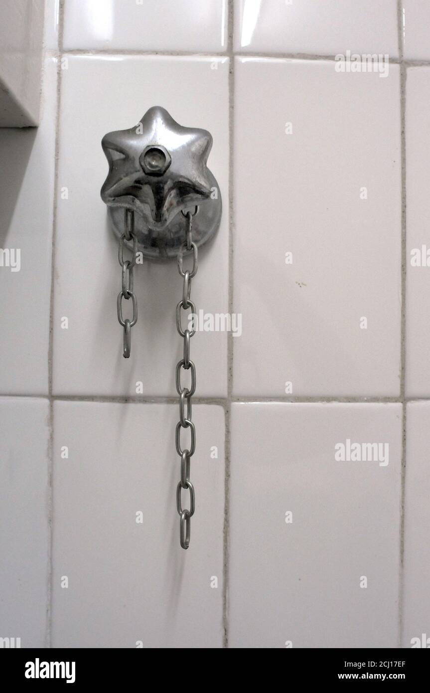 Key tap hi-res stock photography and images - Alamy