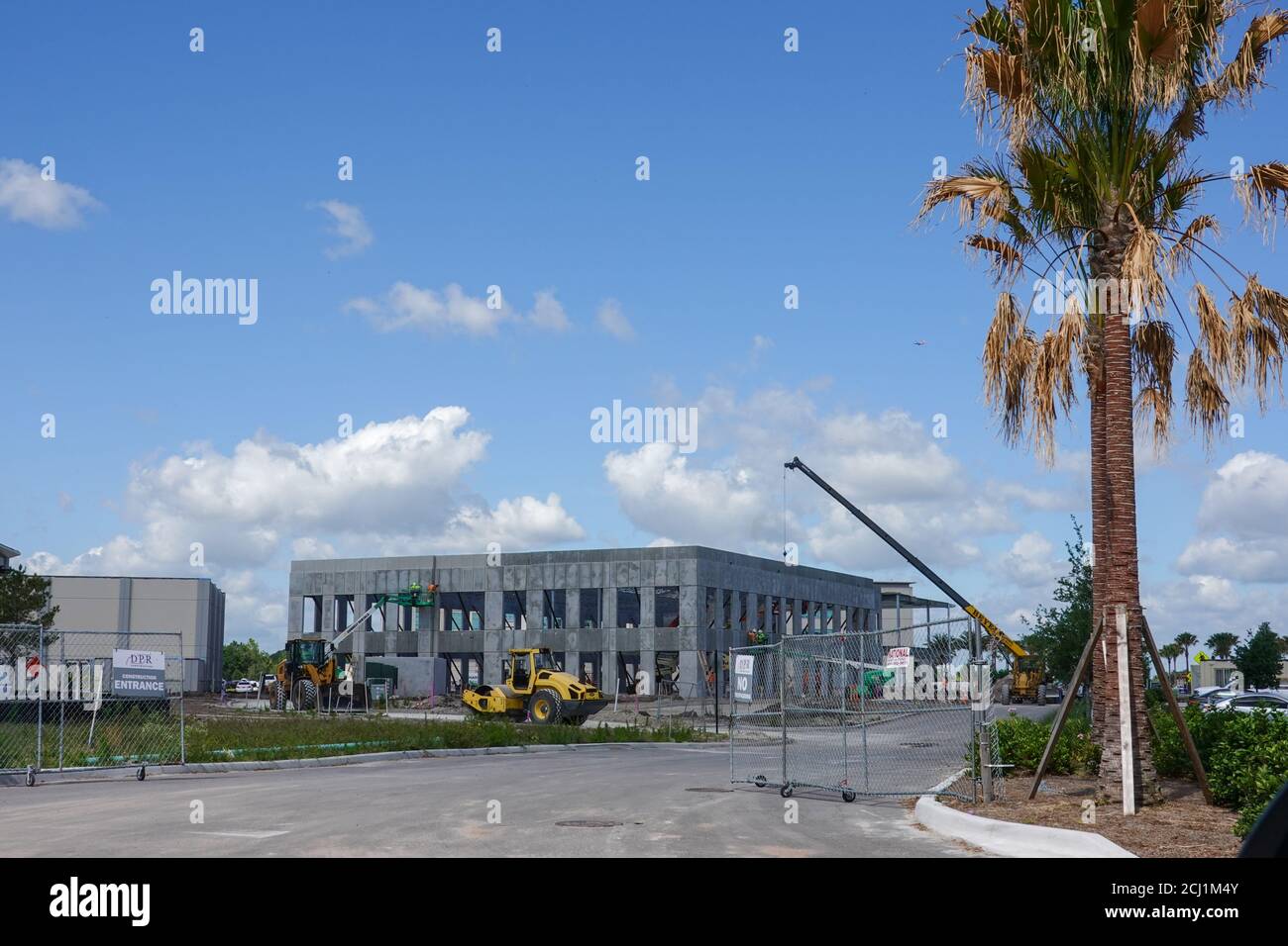 Hospital construction worker hi-res stock photography and images - Alamy
