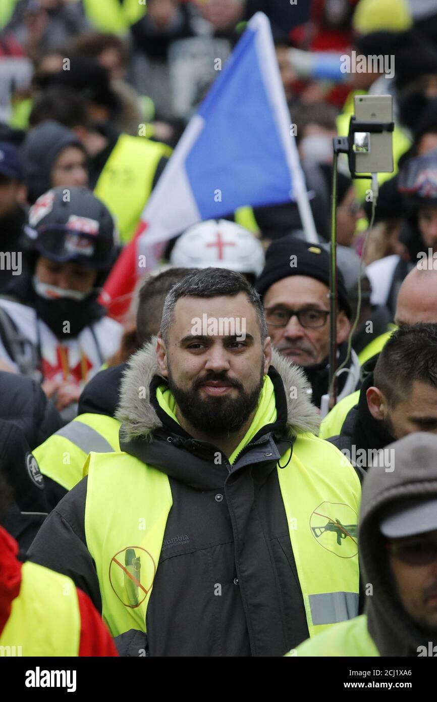 Leader eric drouet hi-res stock photography and images - Alamy