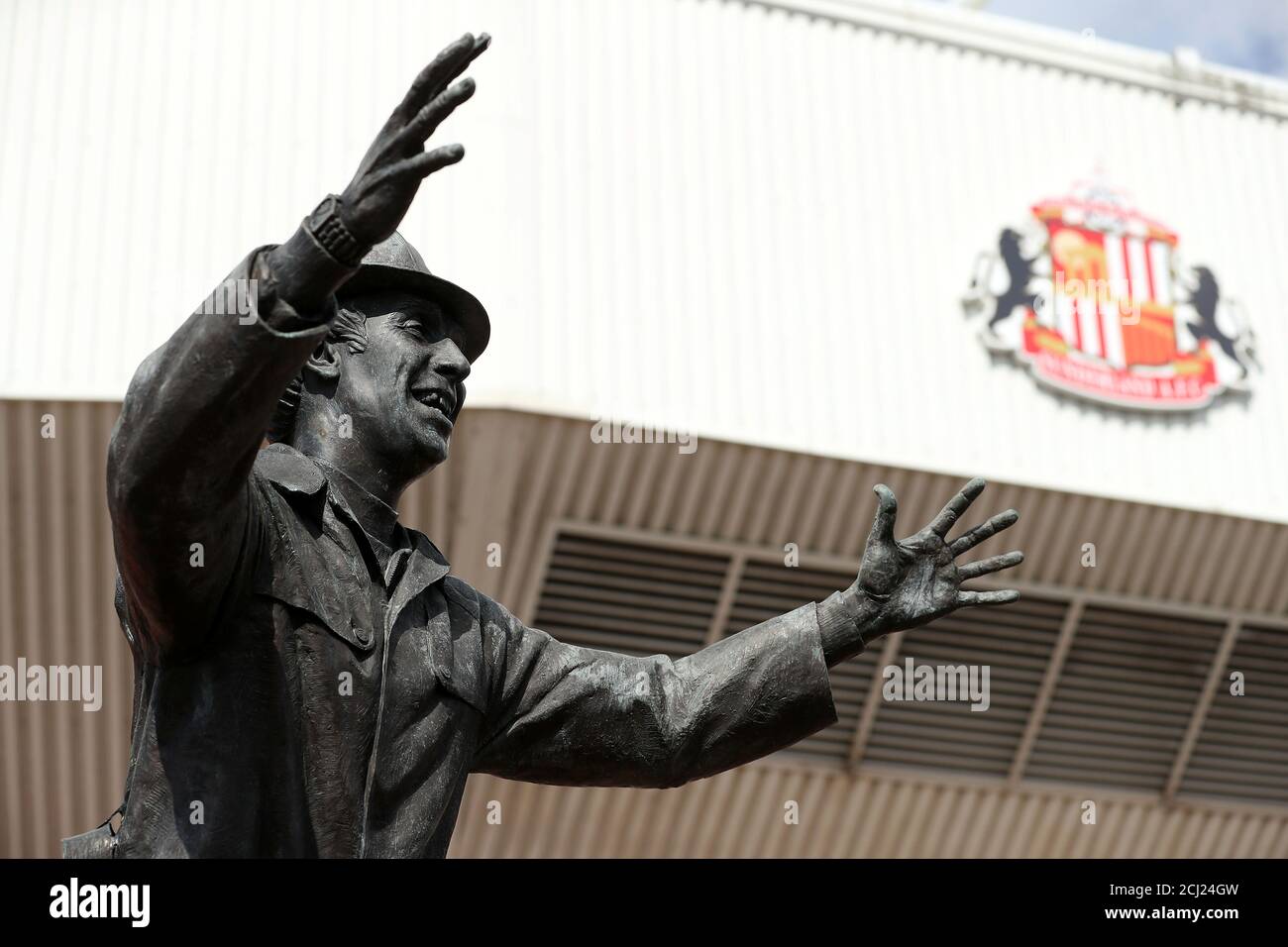 Statue of bob stokoe hi-res stock photography and images - Alamy