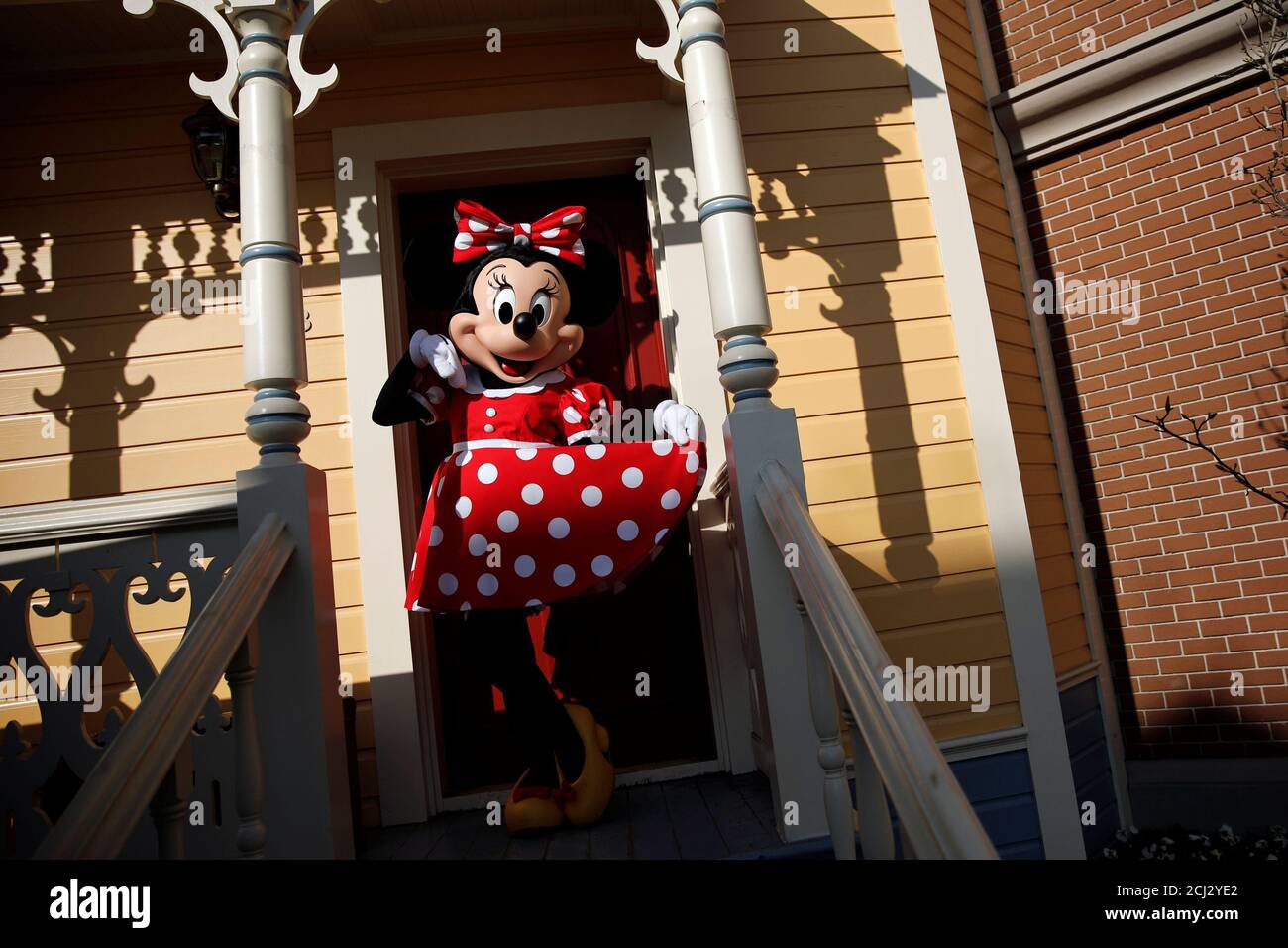Minnie mouse character disneyland in hi-res stock photography and ...